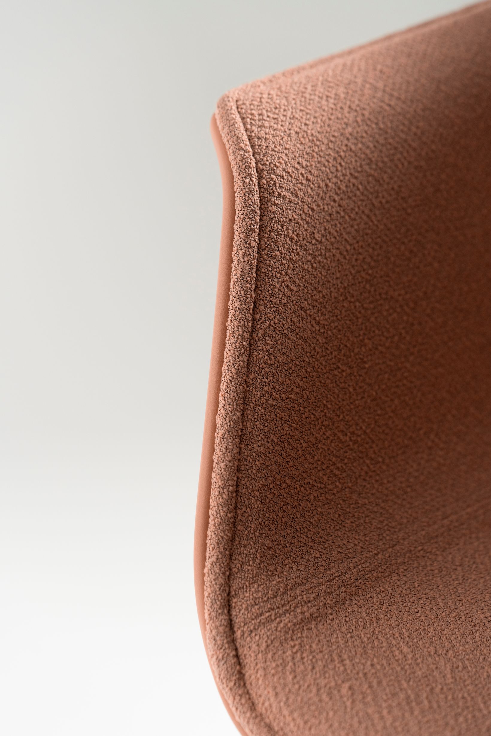 Lur Collection - Akaba